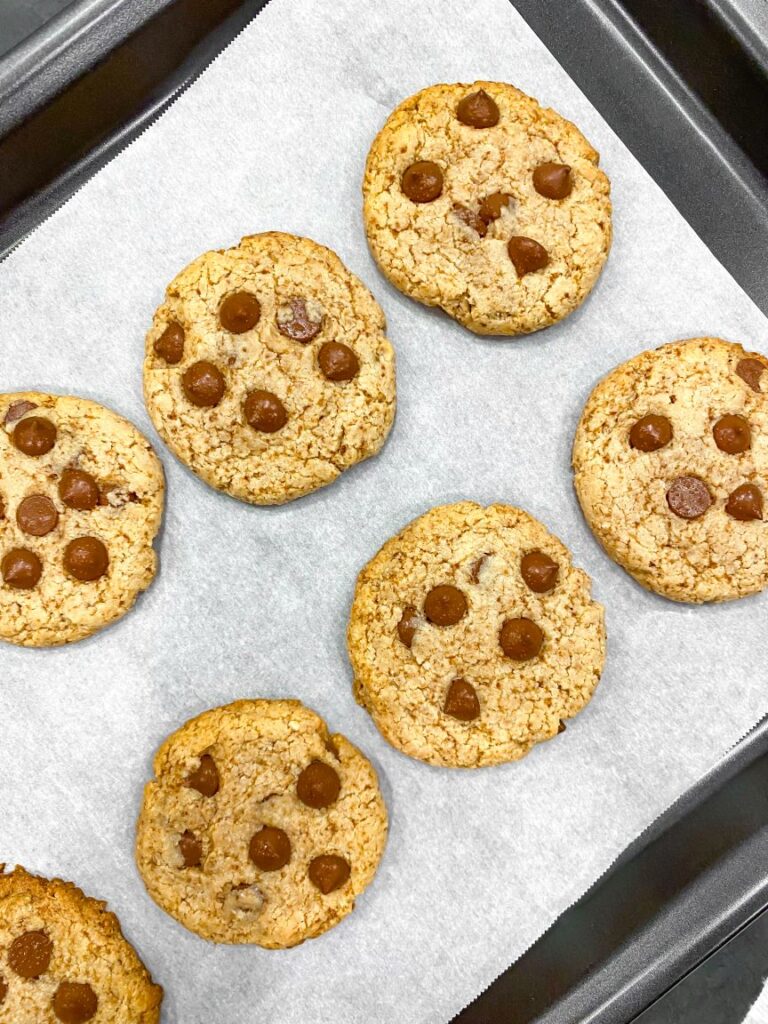 Vegan Macadamia Nut Chocolate Chip Cookies