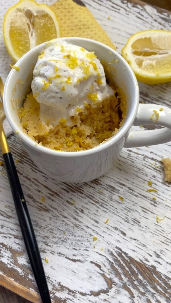 Vegan Lemon Mug Cake